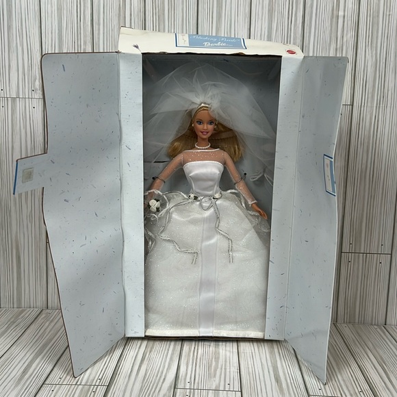 Barbie | Toys | Blushing Bride Barbie Doll Mattel 2674 999 Special ...